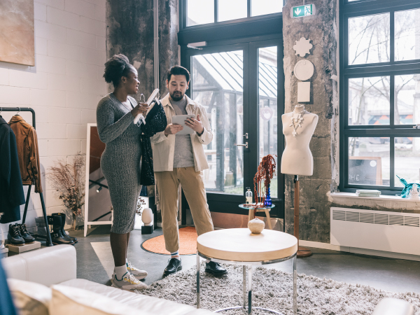 Multicultural Engagement and Diversity, Equity + Inclusion in Luxury Retail Multicultural Engagement and Diversity, Equity + Inclusion in Luxury Retail
