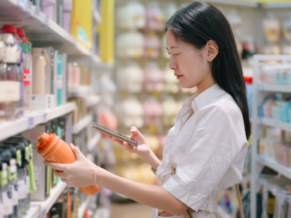 Best Practices for AI Prompt Engineering in Consumer Products ...
